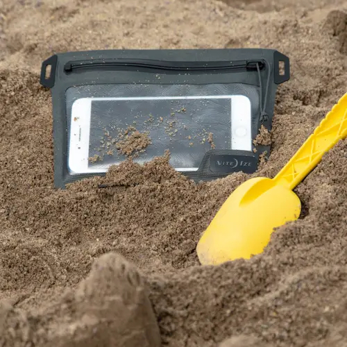 RUNOFF® WATERPROOF POCKET - NZ Kayak School, Murchison, New Zealand